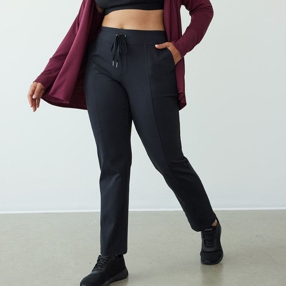 Reitmans | Pants & Jumpsuits | Nwot Reitmans Hyba Urban Pants In Black ...